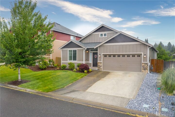 3 bed Yelm home for sale: 15360 Chad Dr SE, Yelm, WA 98597