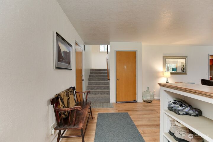 House for sale in Oak Harbor: 1656 Fern Place, Oak Harbor, WA 98277