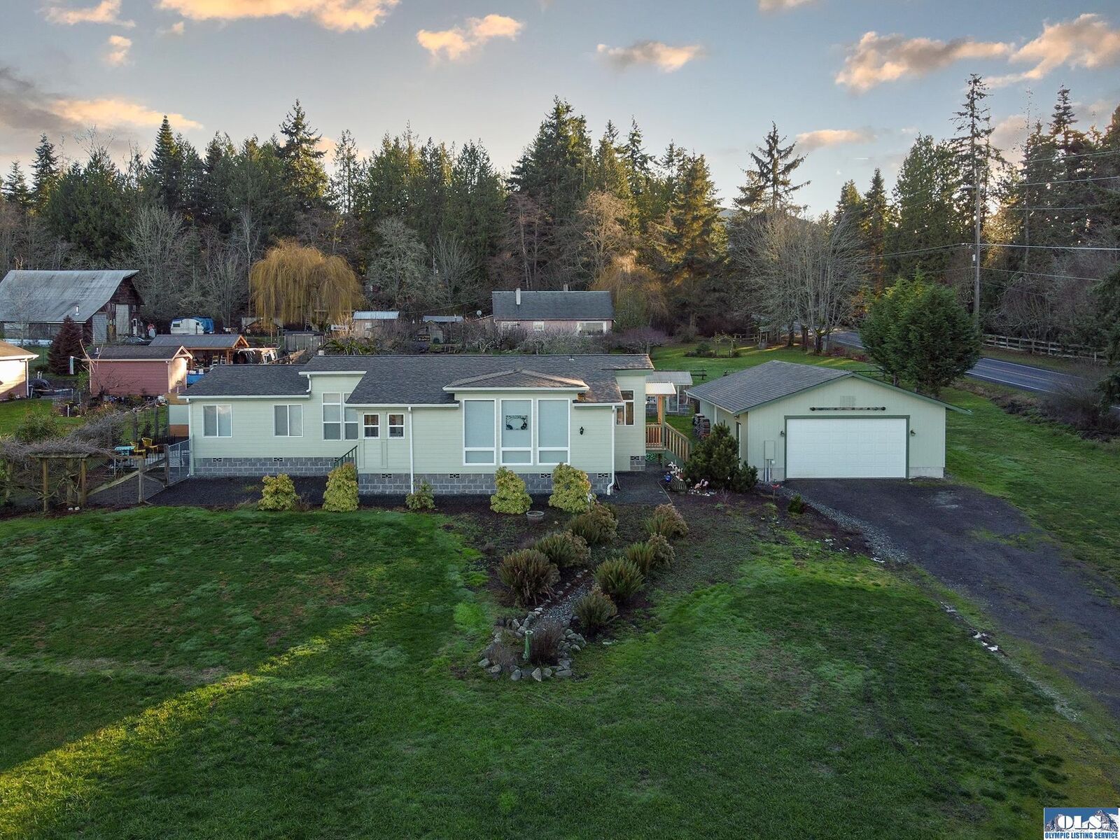 House for sale in Sequim: 22 W Stephens Pl, Sequim, WA 98382