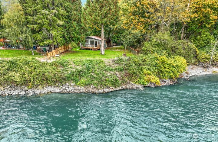 MLS#2172078: 41588 Cape Horn Drive, Concrete, WA 98237