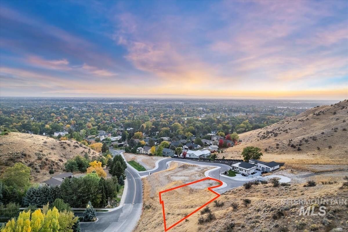 MLS#98897219: 5498 N Polecat Lofts Ln, Boise, ID 83703