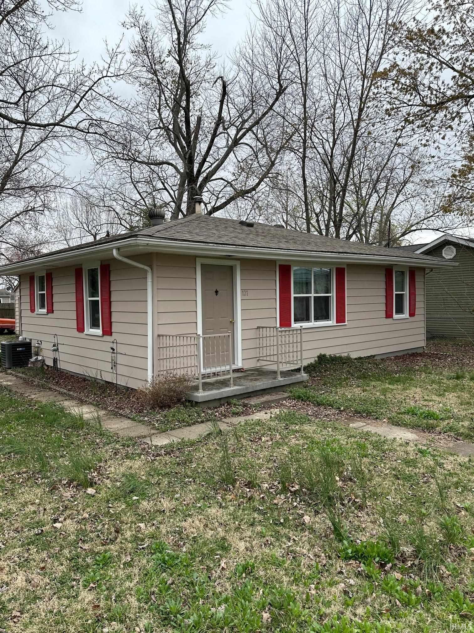 2 bed Chandler home for sale: 121 S Kentucky Avenue, Chandler, IN 47610