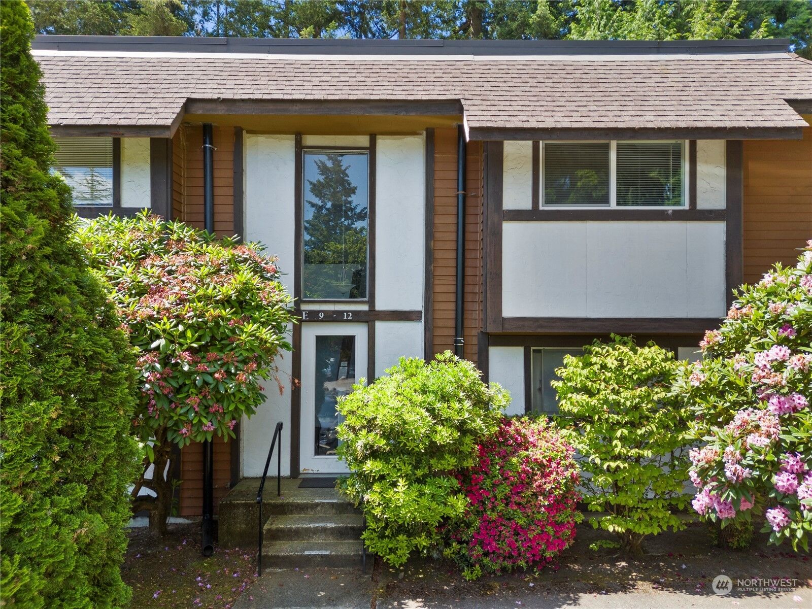 Home for sale in Edmonds: 7309 224th Street SW E9, Edmonds, WA 98026