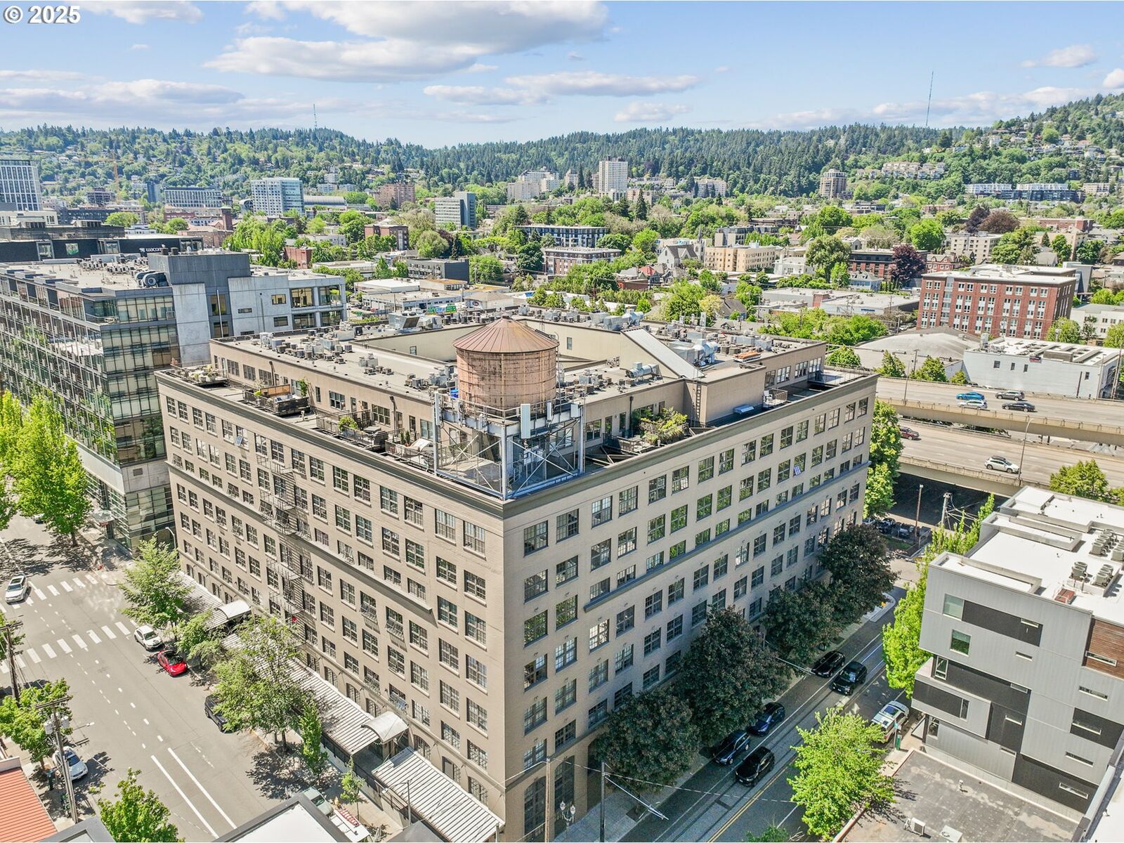 MLS#555675669: 1420 NW Lovejoy St 511, Portland, OR 97209