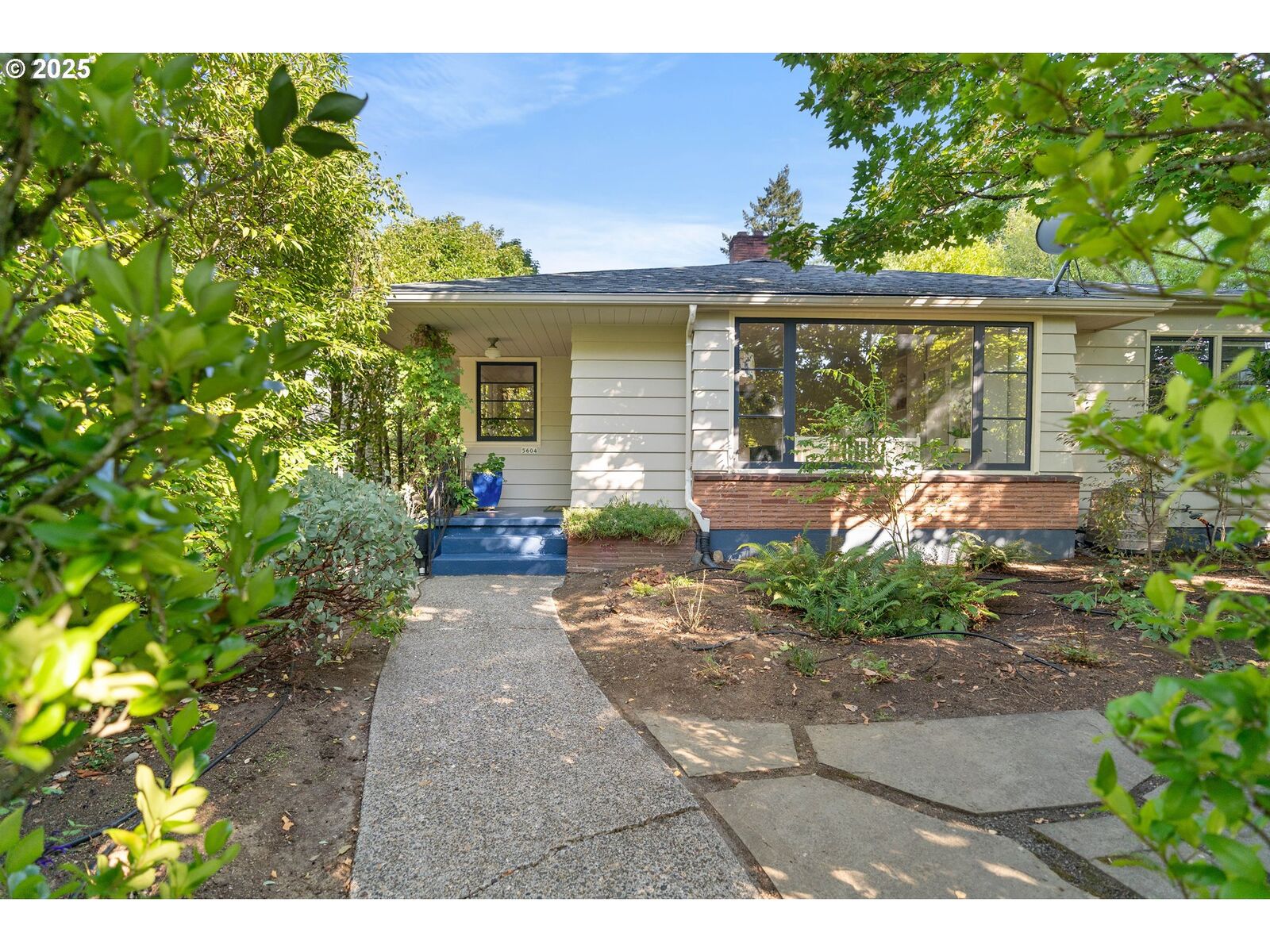 Home for sale in Portland: 5604 NE 32nd Ave, Portland, OR 97211