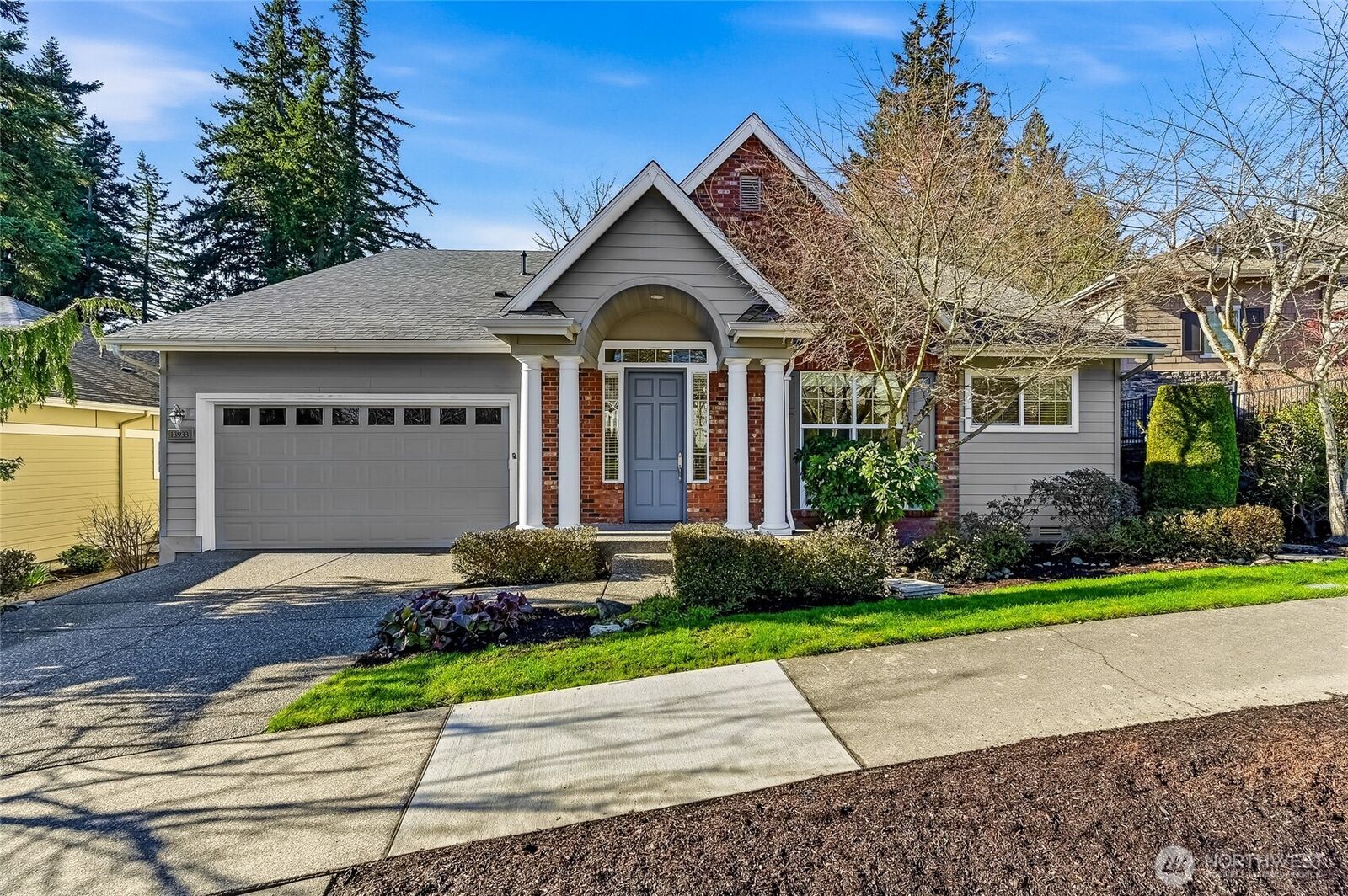 2 bed Redmond home for sale: 13933 Morgan Drive NE, Redmond, WA 98053